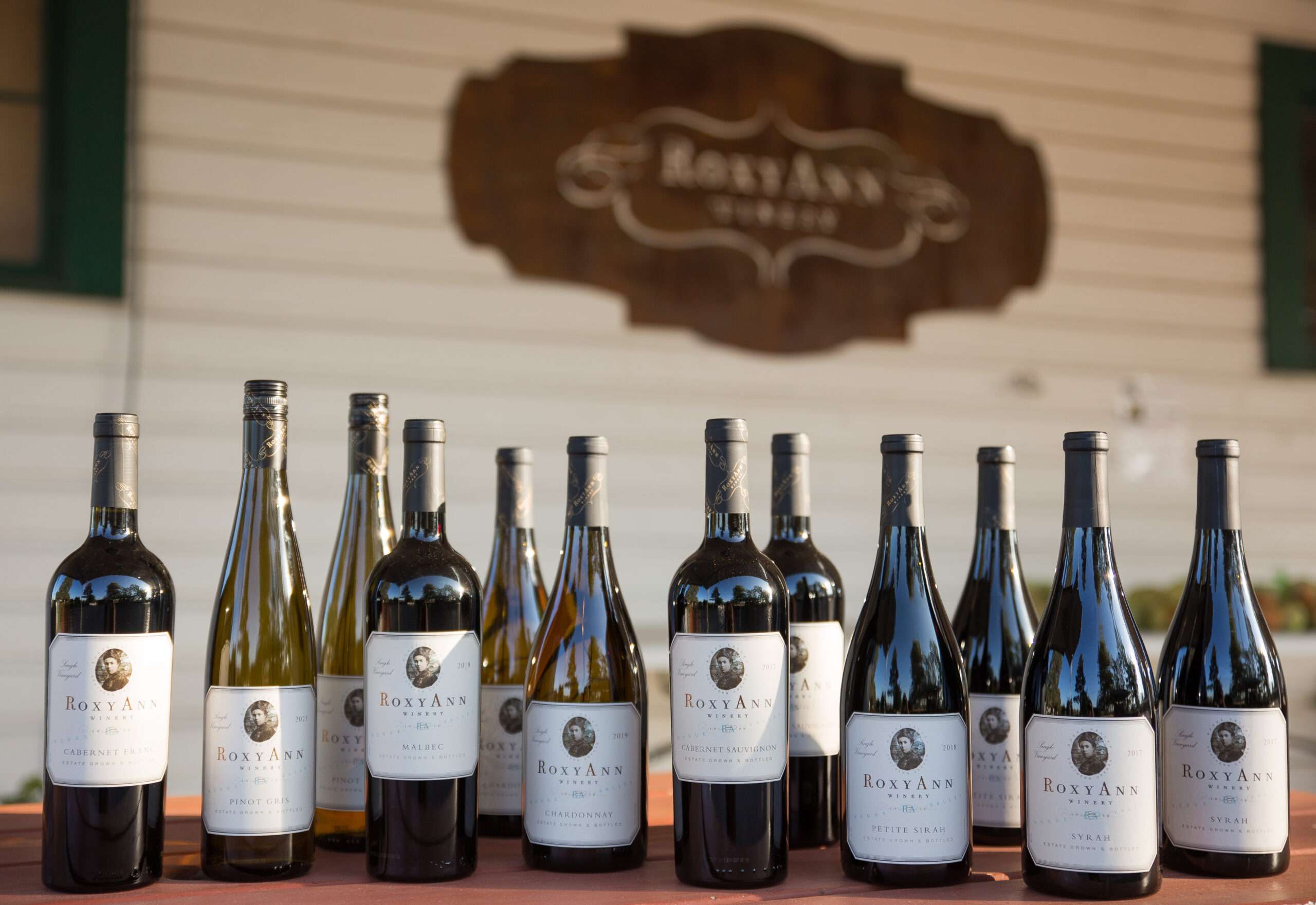 Home - RoxyAnn Winery